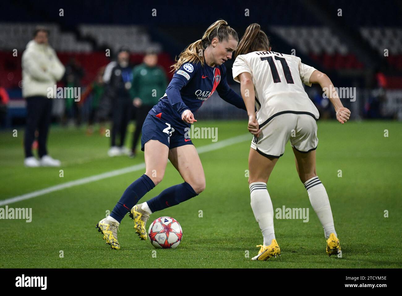 Paris Saint-Germain's Jade Le Guilly (L) fights for the ball during the ...