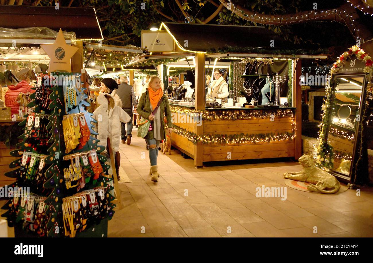 Puerto portals christmas market hi-res stock photography and images - Alamy
