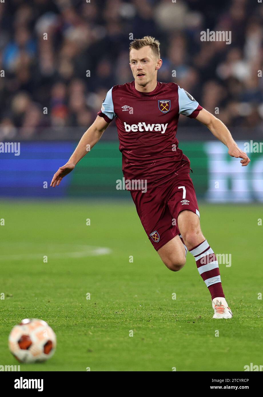 James ward prowse west ham hi-res stock photography and images - Alamy
