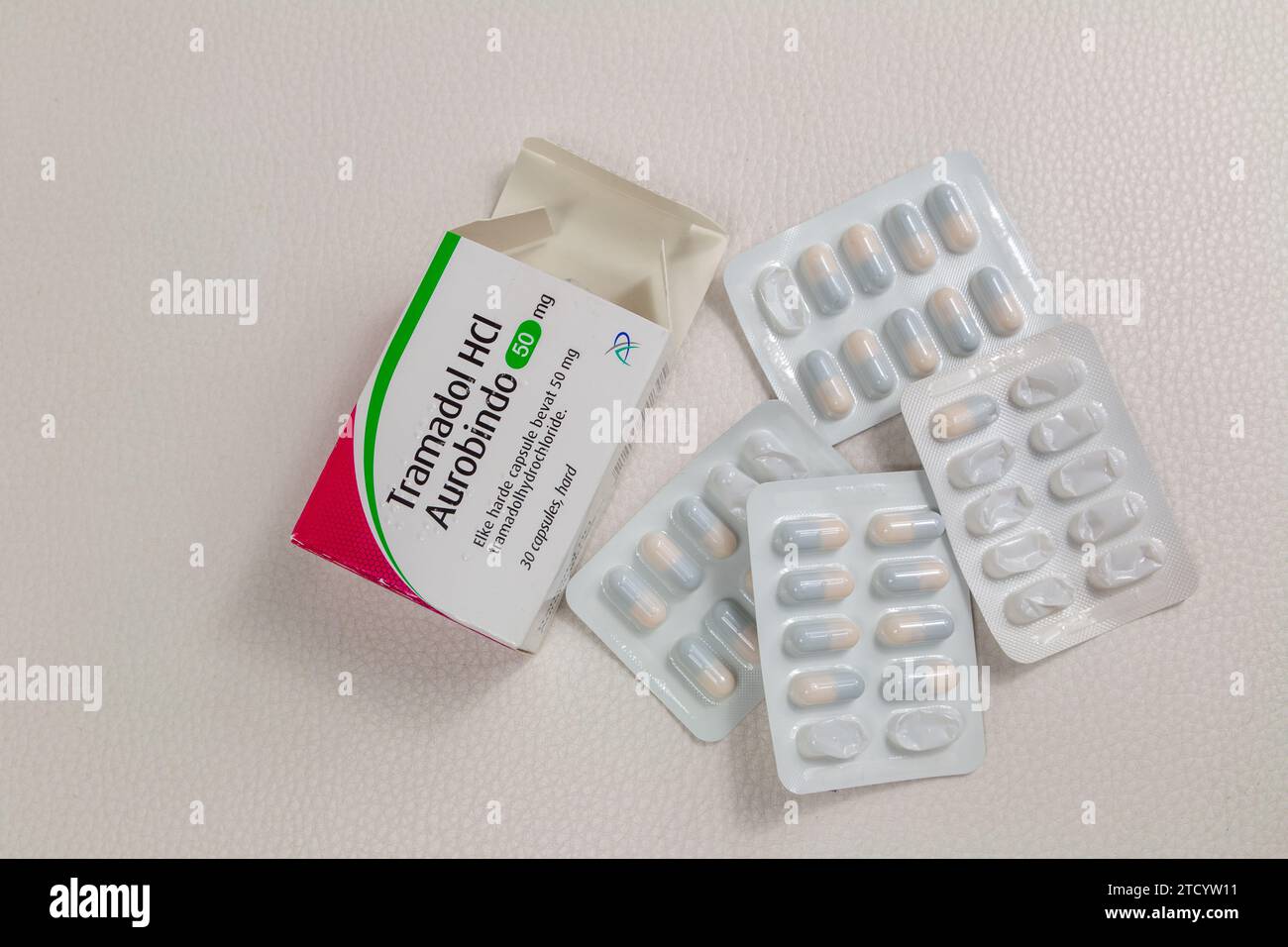 Chemist drug manufacture hi-res stock photography and images - Alamy