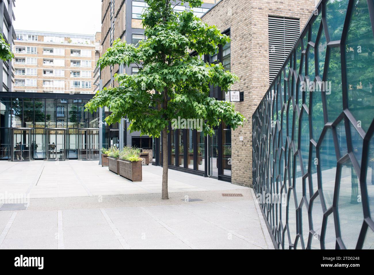 Photos of aspects of buildings and architecture in Shorehditch, Old ...