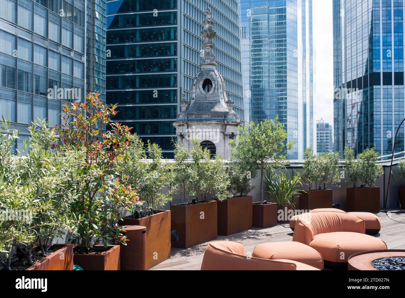 A break out lounge rooftop space of an office in central London with ...