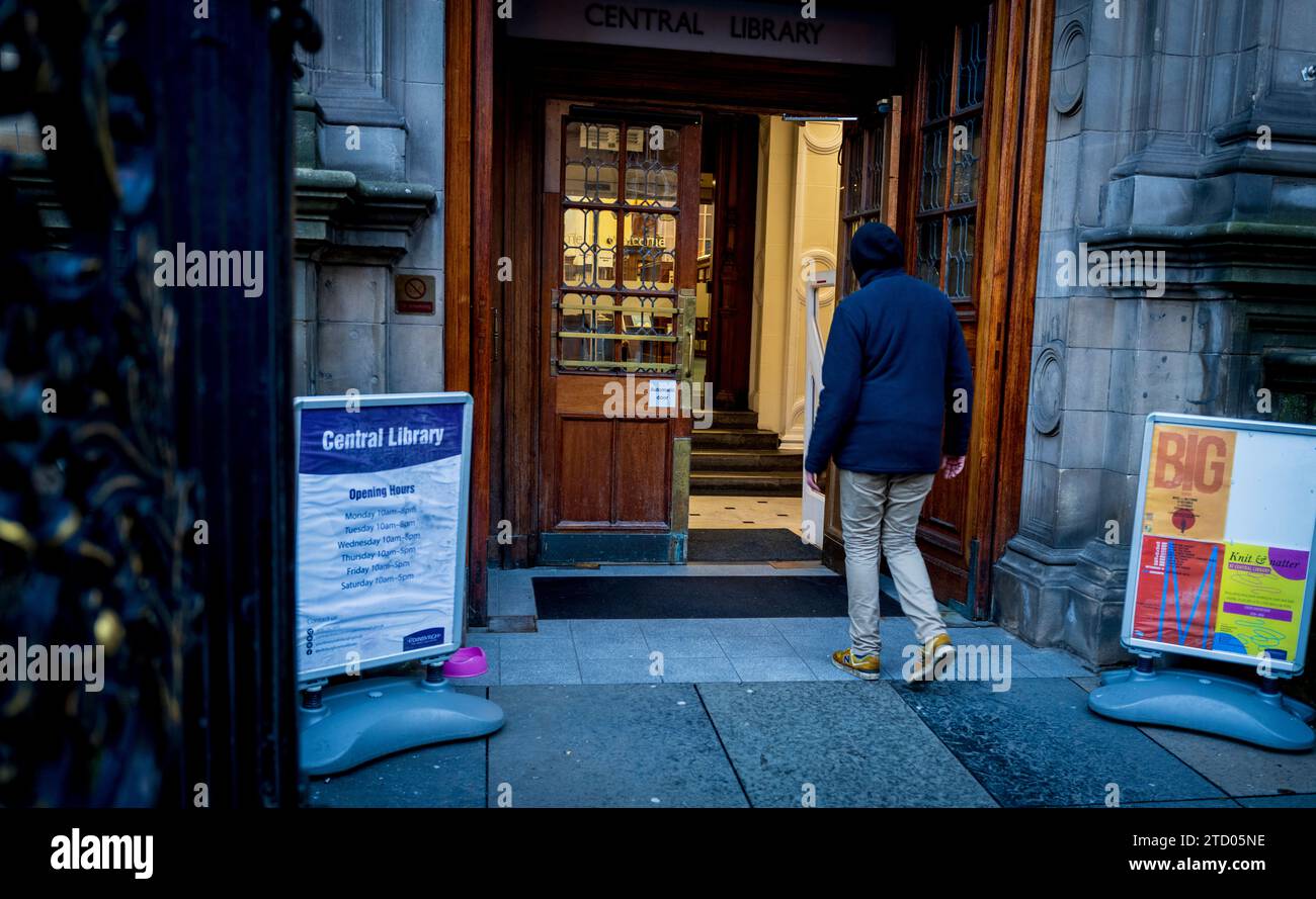 Entrance to the Central Library in George lV Bridge, Edinburgh ...