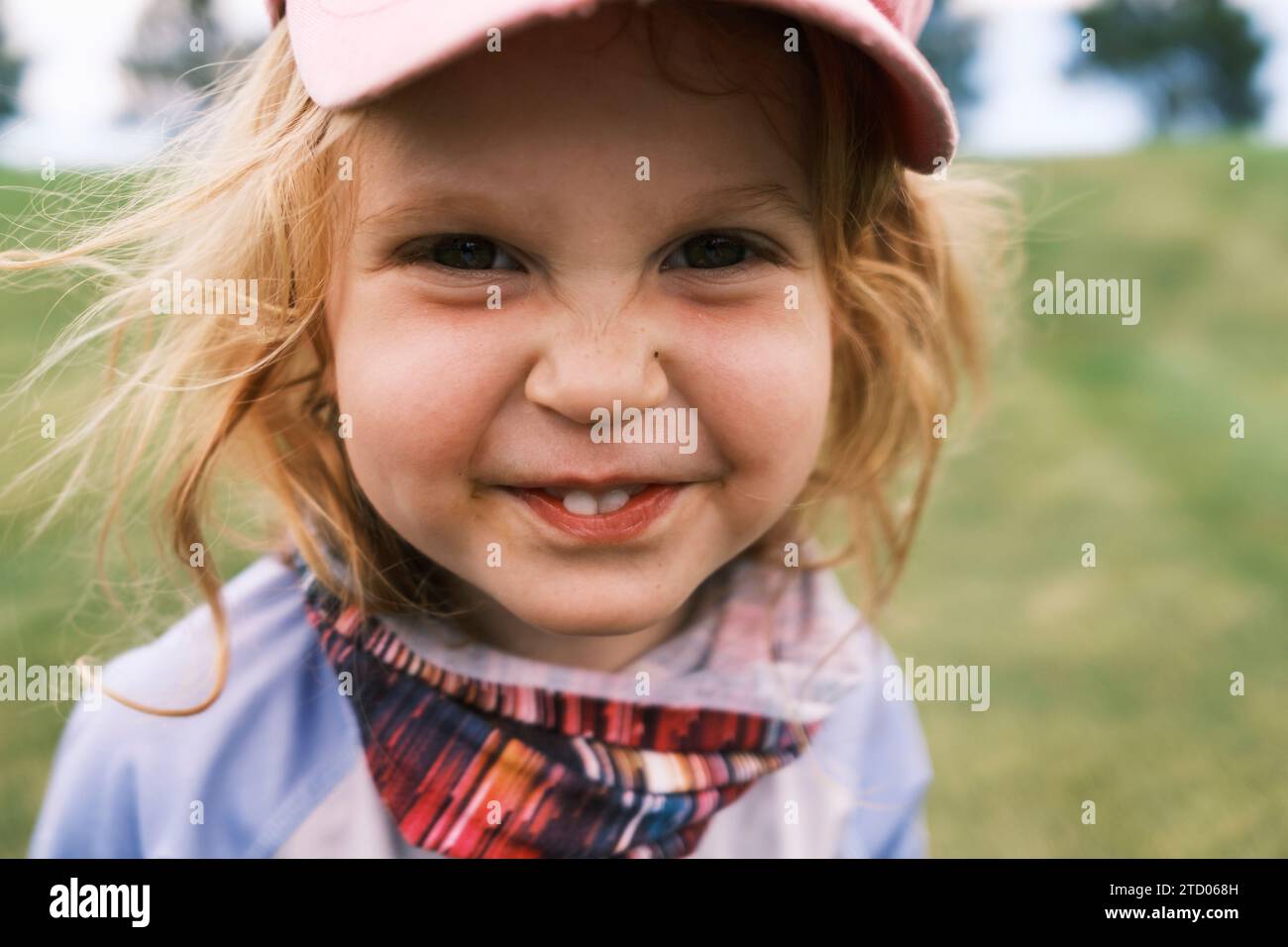 Happy smiling child looking at camera Stock Photo - Alamy