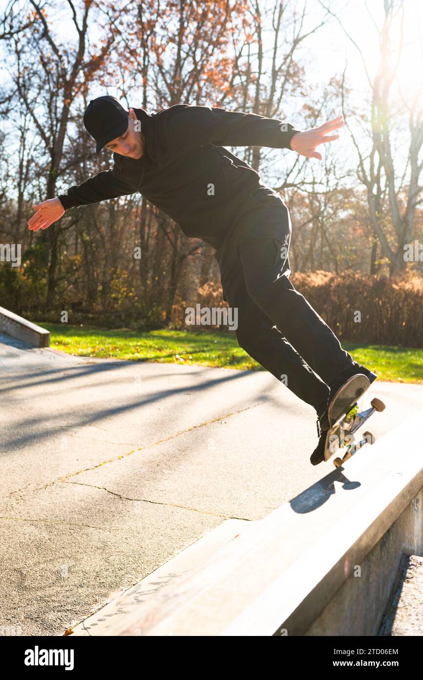 Skatepark location sports hi-res stock photography and images - Alamy