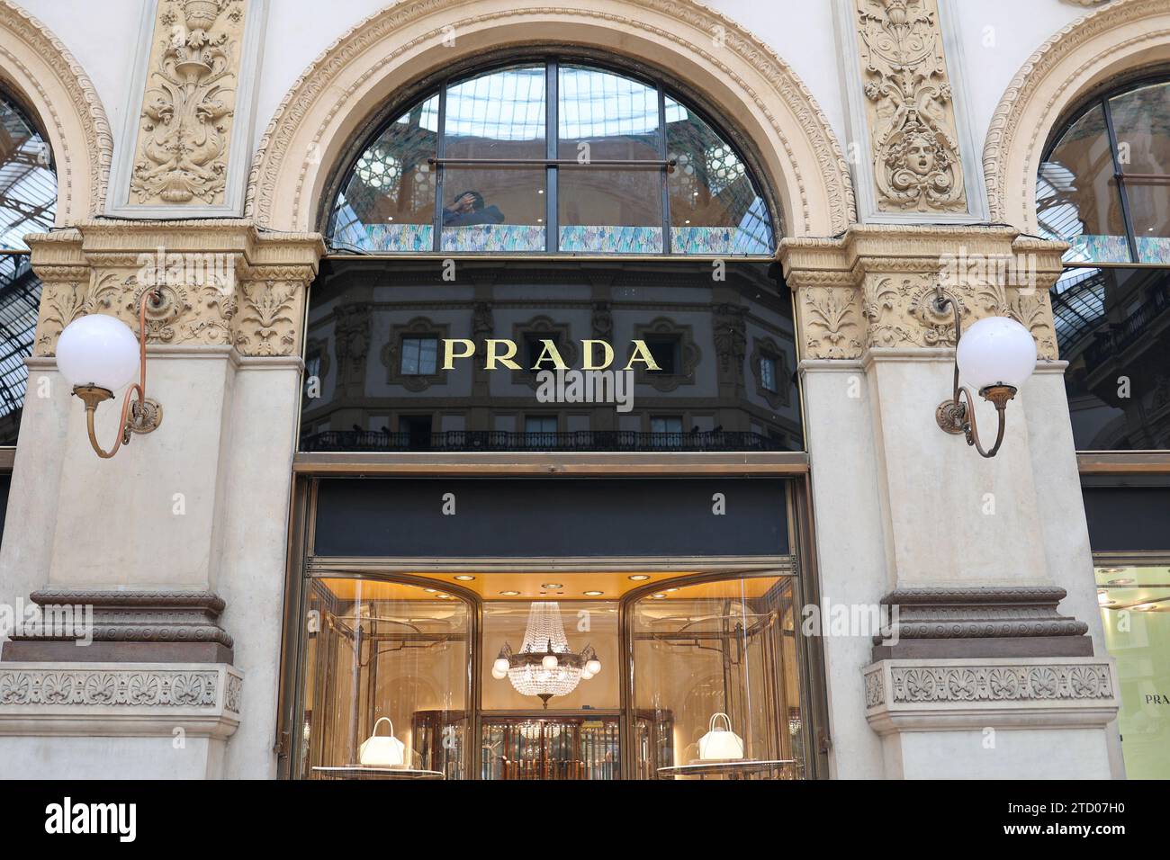 Prada eyewear sign hi-res stock photography and images - Alamy