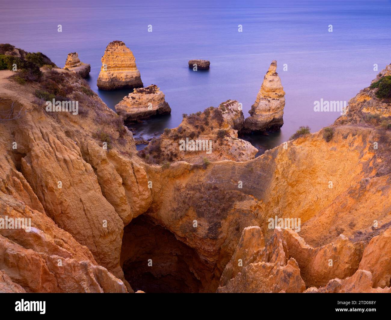 Portugal artistic cliffs hi-res stock photography and images - Alamy