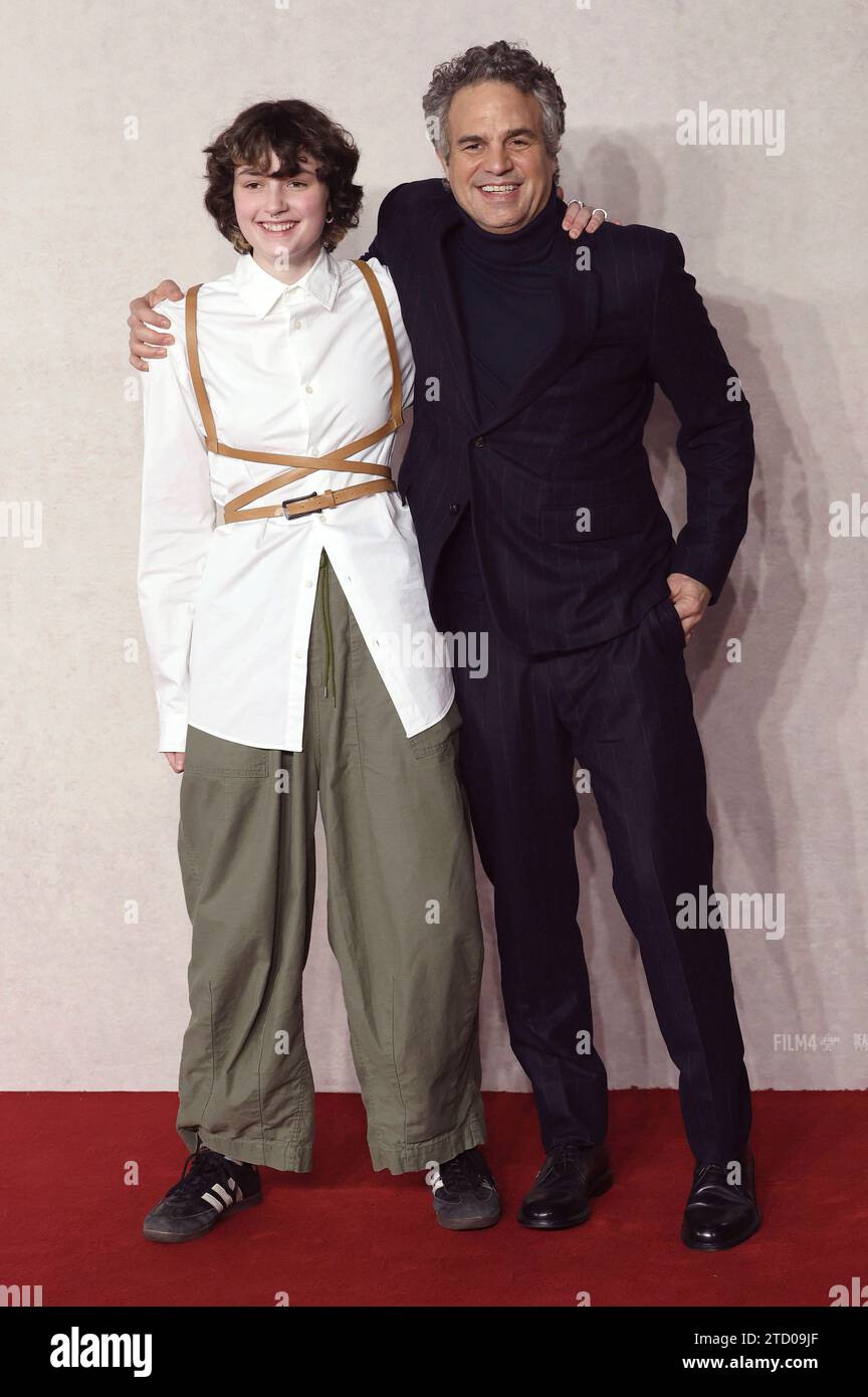Mark Ruffalo mit Tochter Bella Noche Ruffalo beim Gala-Screening des ...