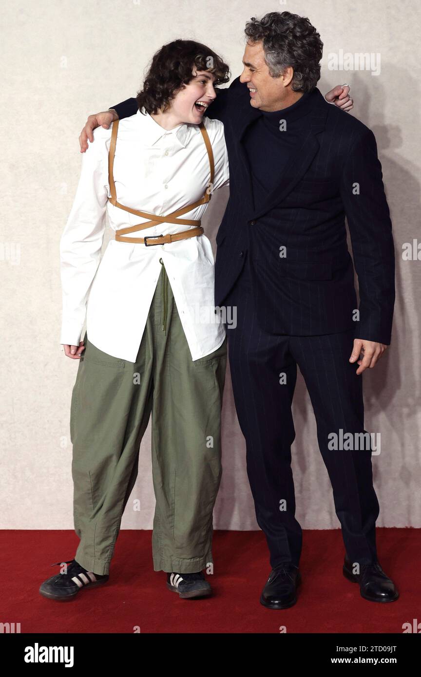 Mark Ruffalo mit Tochter Bella Noche Ruffalo beim Gala-Screening des ...