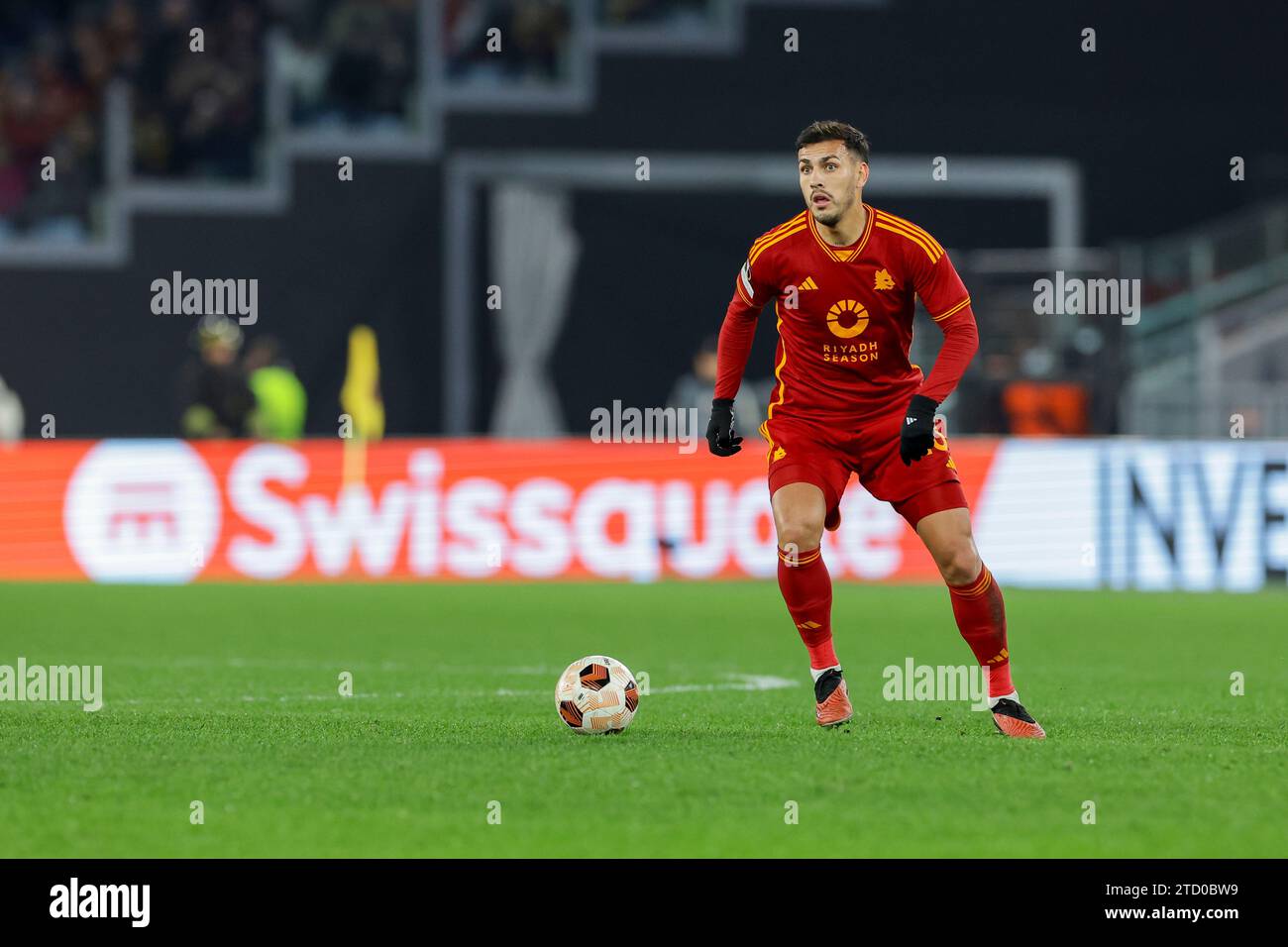 Roma’s Argentinian midfielder Leandro Paredes controls the ball during ...