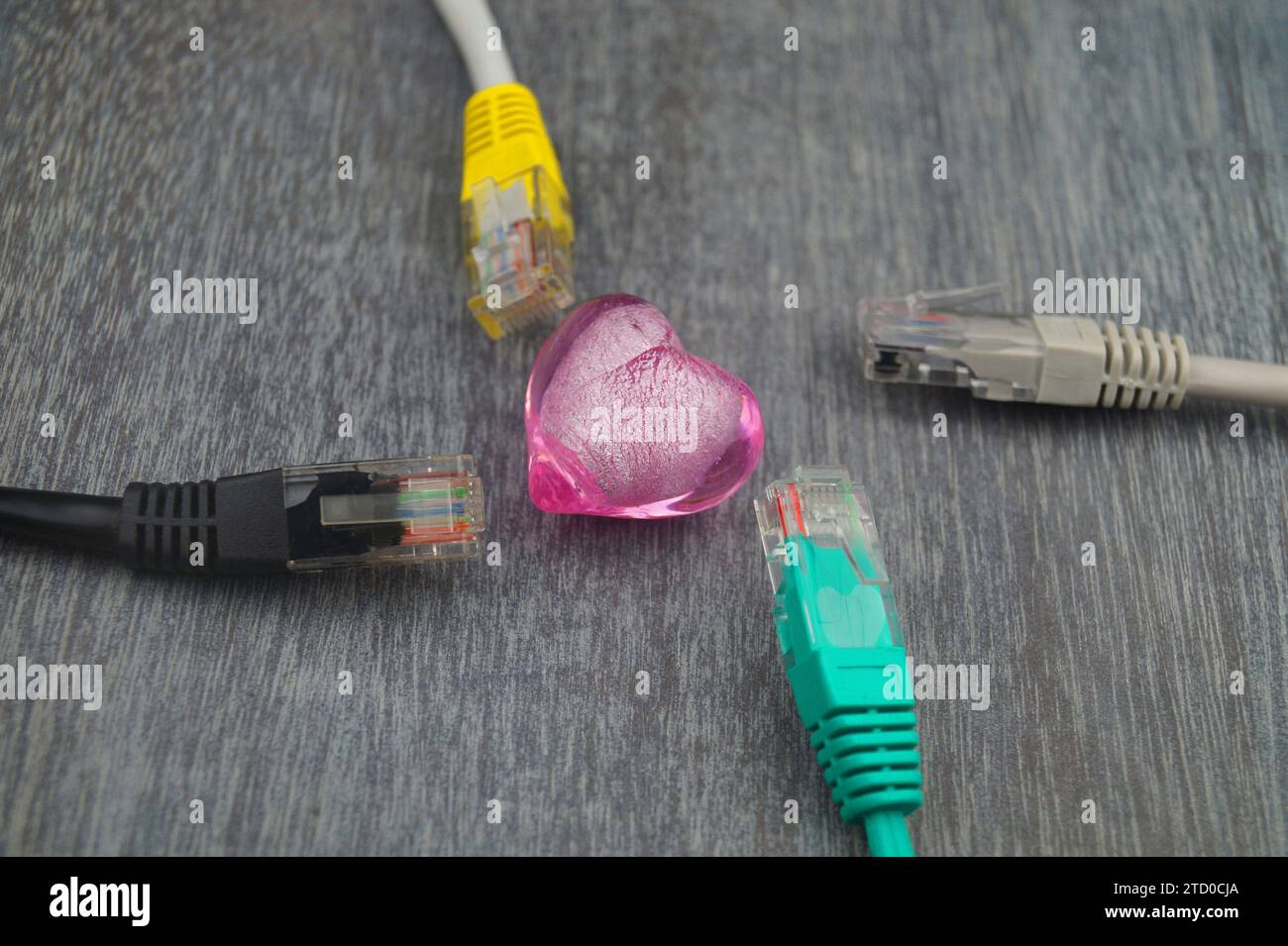 Internet love hi-res stock photography and images - Alamy