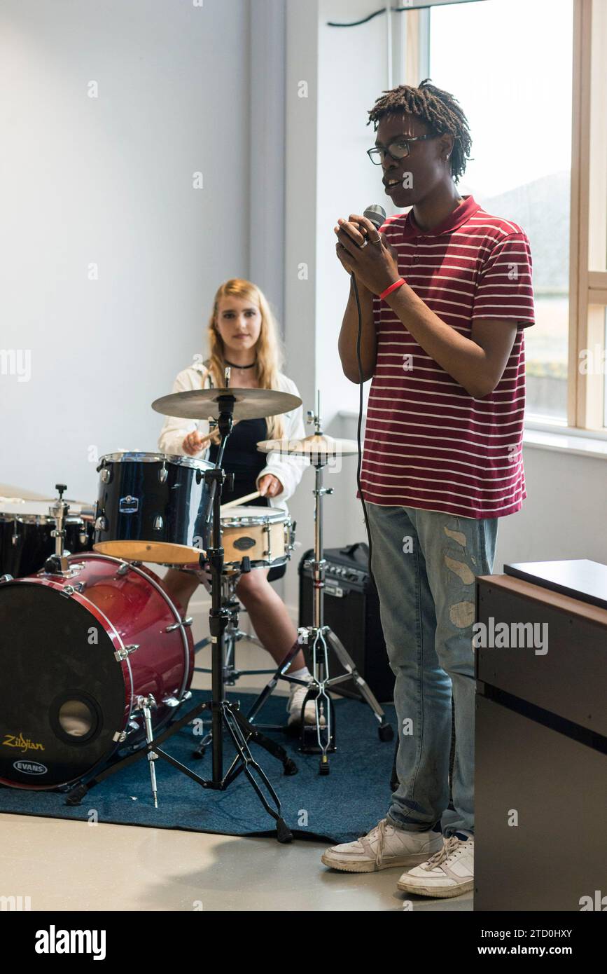 High school band class hi-res stock photography and images - Alamy