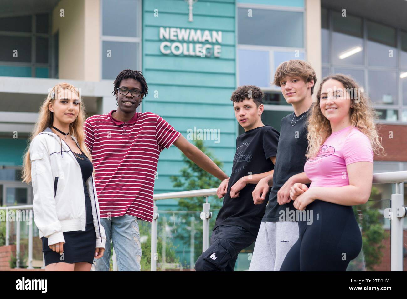 College students in uniform hi-res stock photography and images - Alamy