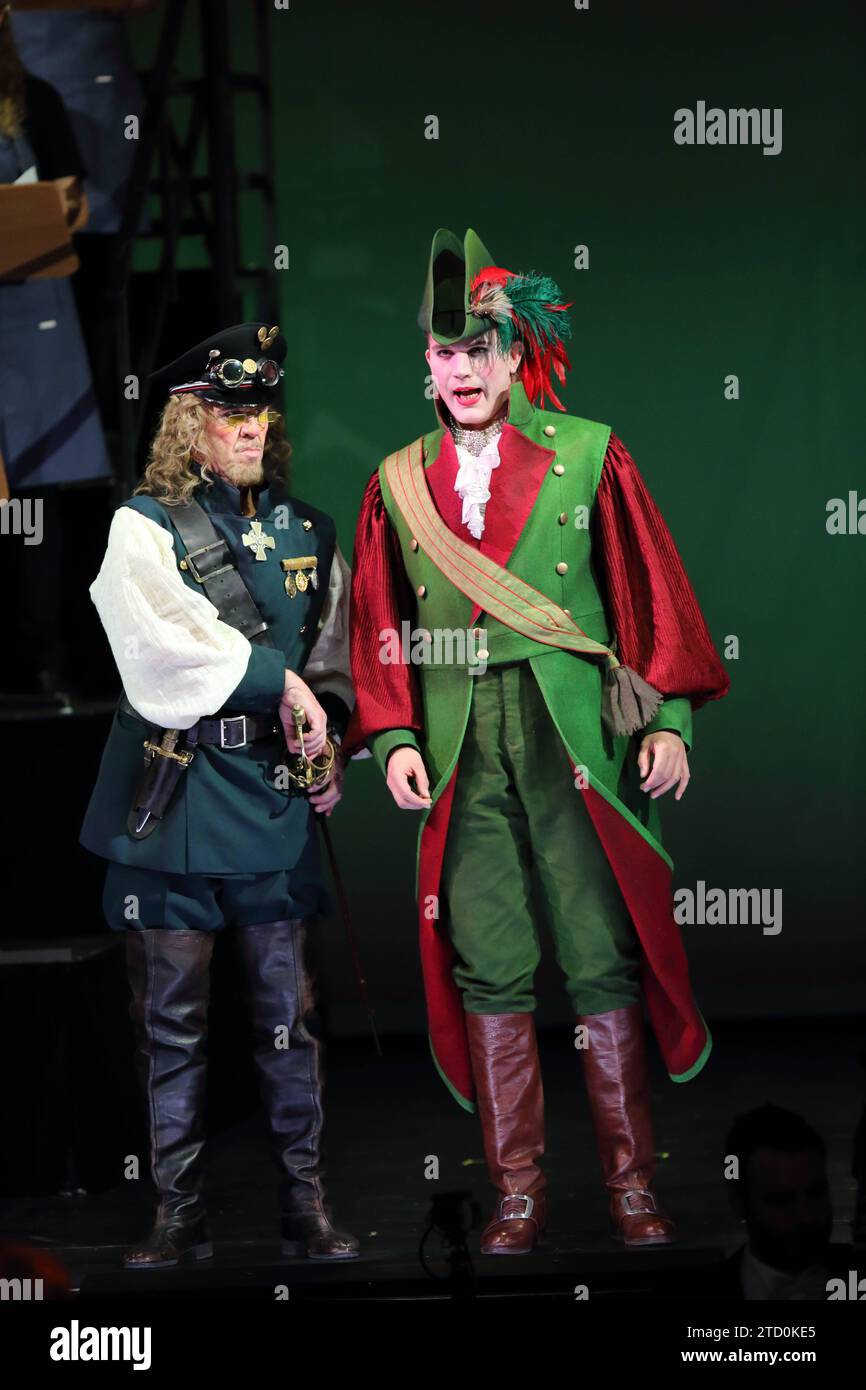 Christoph Späth als Hauptmann und Ferdinand Keller als Baron von Campo ...