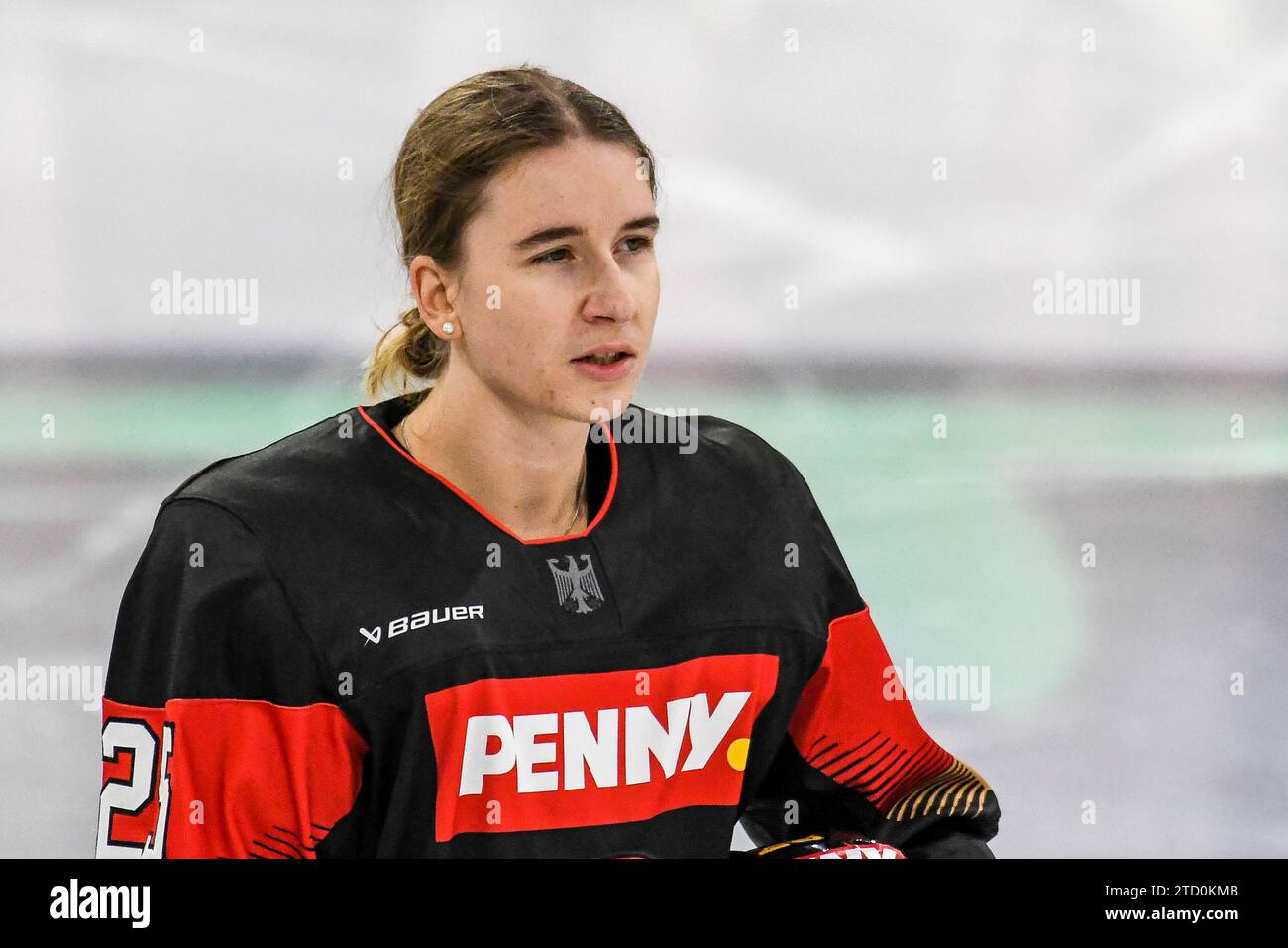 Laura kluge hi-res stock photography and images - Alamy