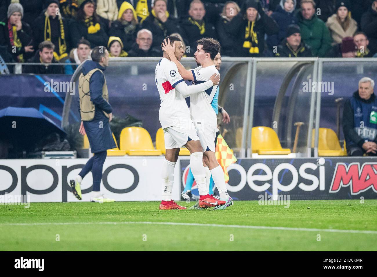 6 und vitinha fc paris saint germain hi-res stock photography and images - Alamy