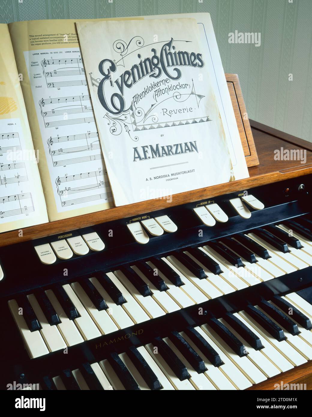 Hammond orgel hi-res stock photography and images - Alamy