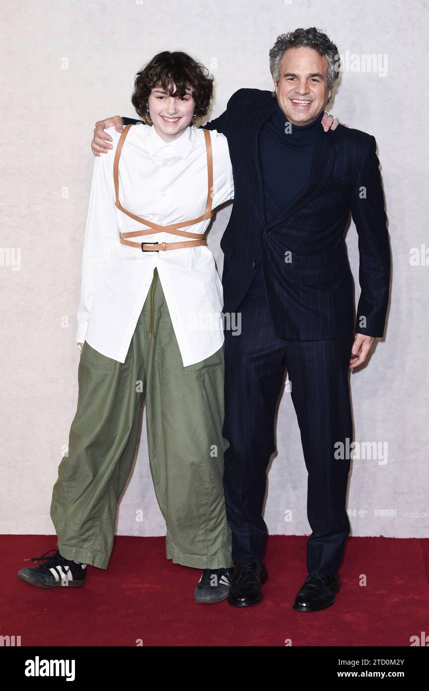 Mark Ruffalo mit Tochter Bella Noche Ruffalo beim Gala-Screening des ...