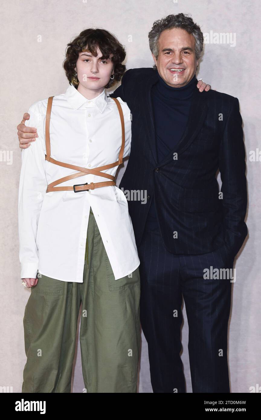 Mark Ruffalo mit Tochter Bella Noche Ruffalo beim Gala-Screening des ...