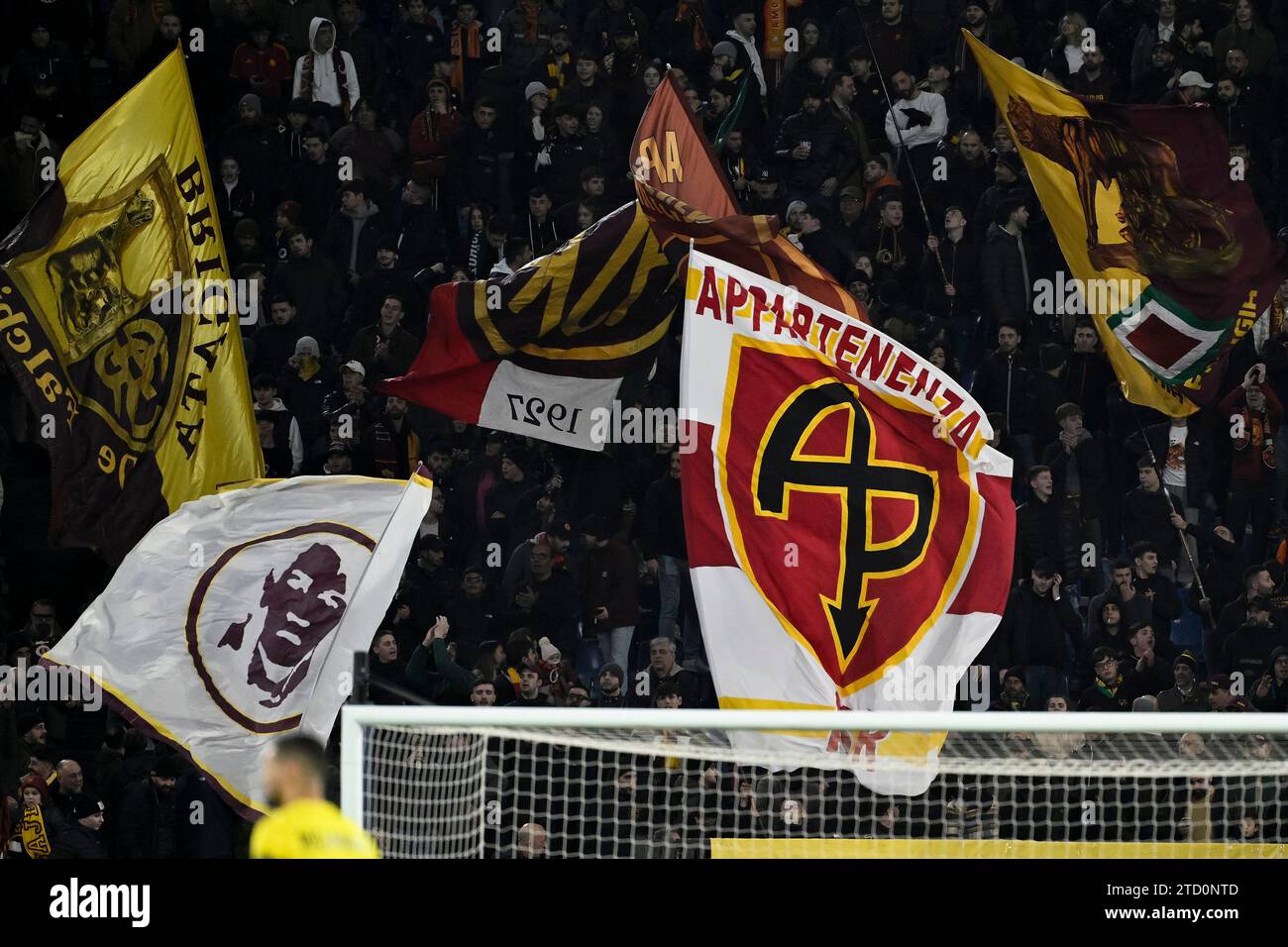Fc sheriff tiraspol fans hi-res stock photography and images - Alamy
