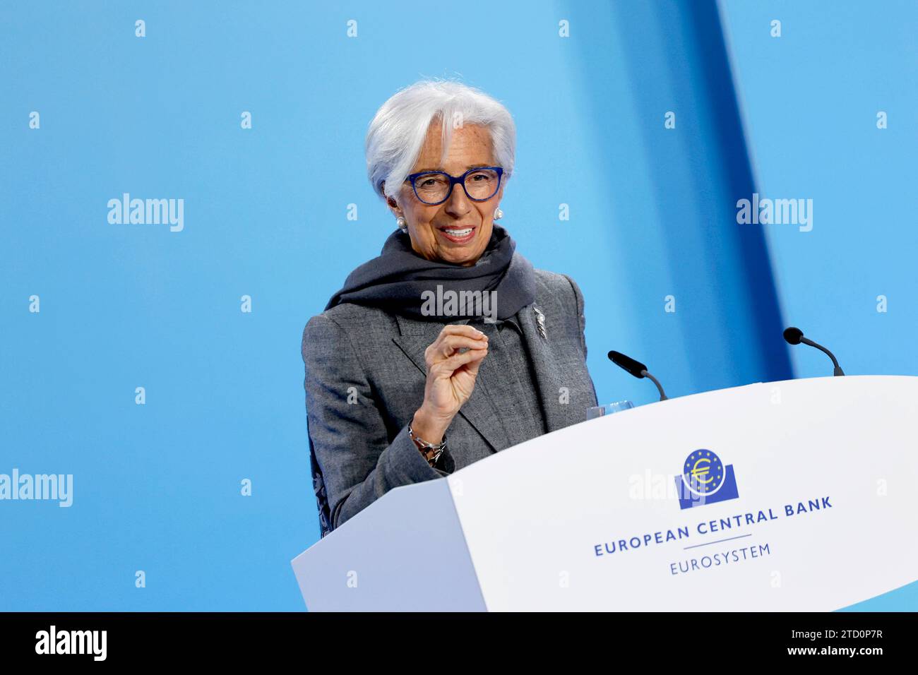 Zinssenkungen hi-res stock photography and images - Alamy