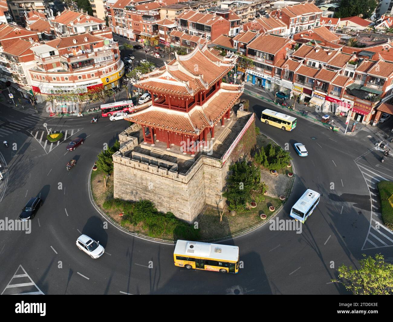 (231215) -- FUZHOU, Dec. 15, 2023 (Xinhua) -- This aerial photo taken ...
