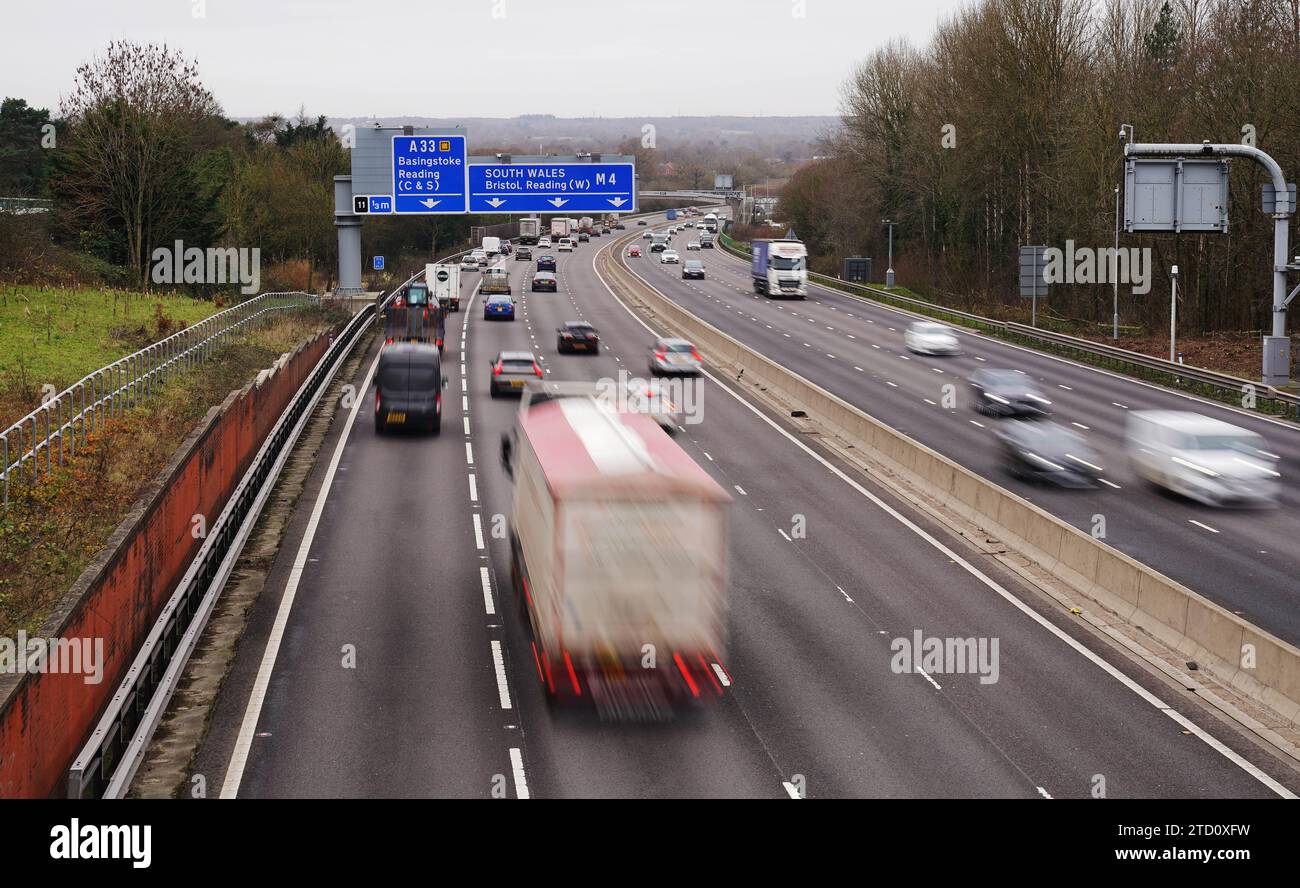 Vehicles on the M4 smart motorway, looking westwards towards junction ...