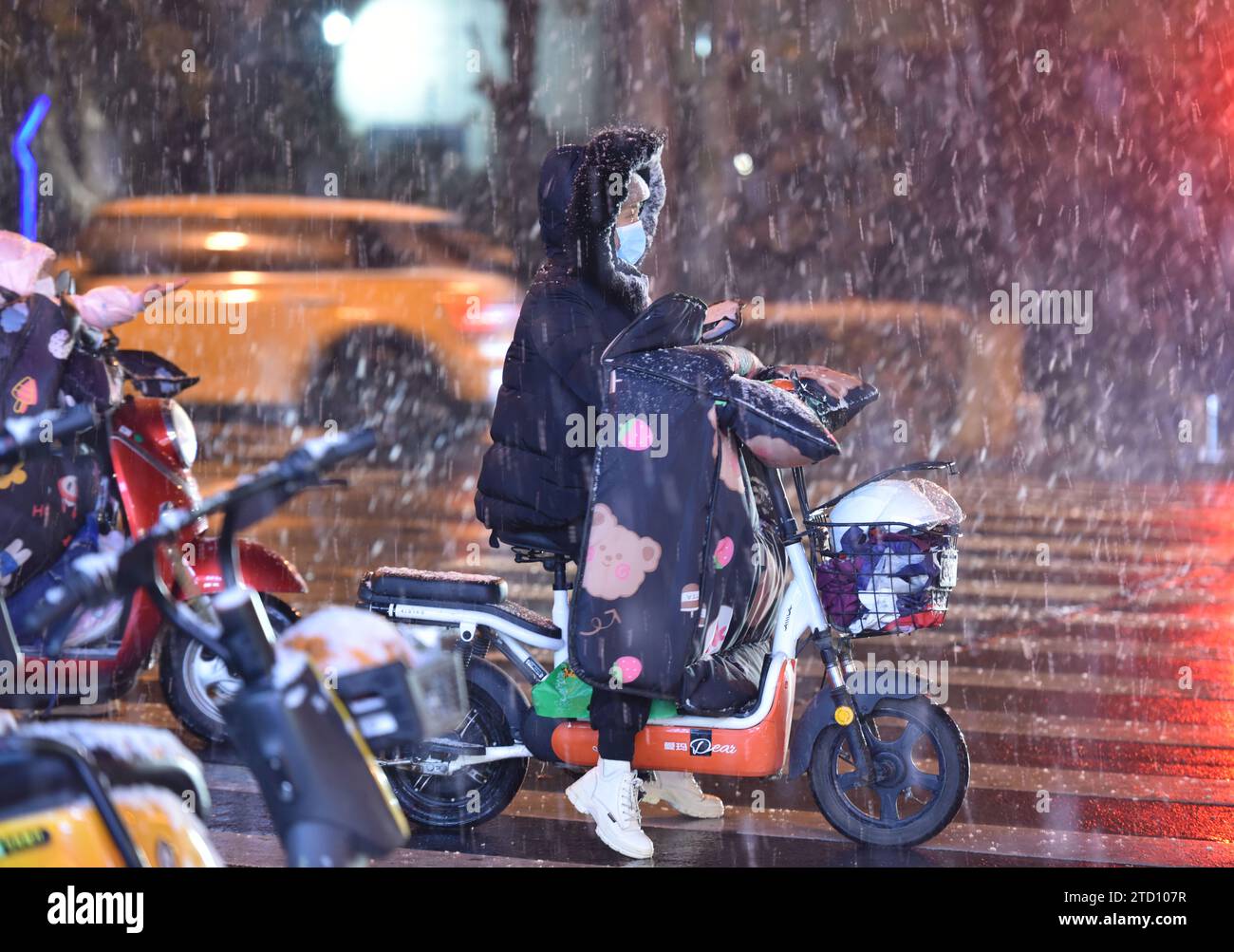 Ride in the snow hi-res stock photography and images - Alamy