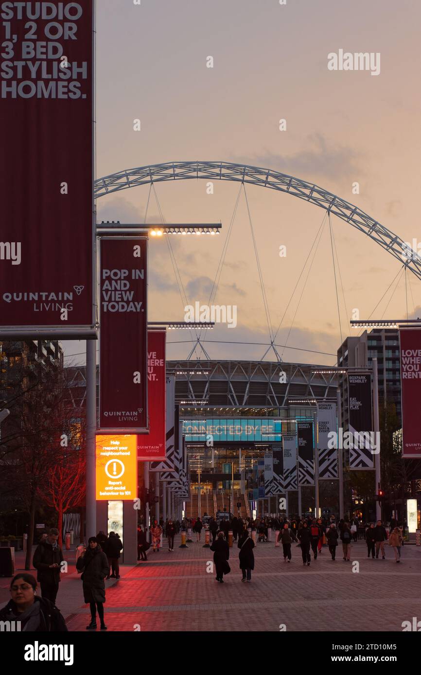 Wembley box park hi-res stock photography and images - Alamy