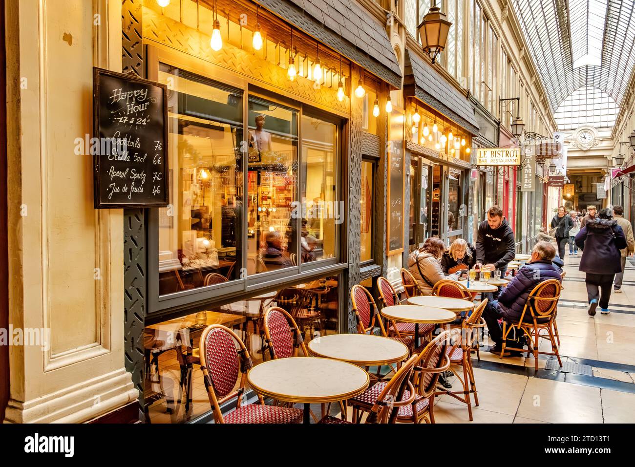 Le bistrot verdeau hi-res stock photography and images - Alamy