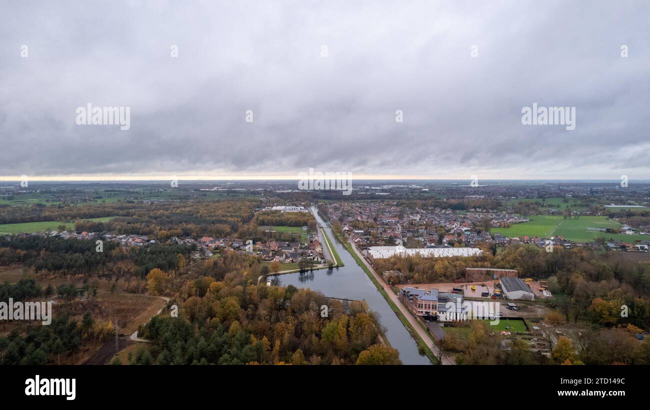Winding waterway cuts hi-res stock photography and images - Alamy