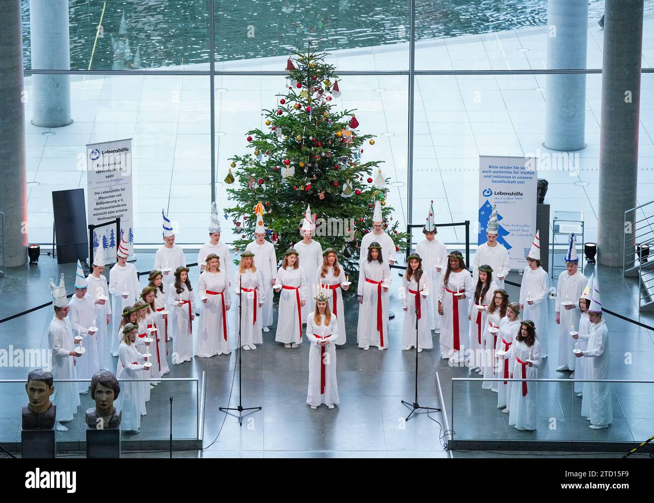 15 December 2023, Berlin: The Lucia Choir from the Stockholm Music High ...