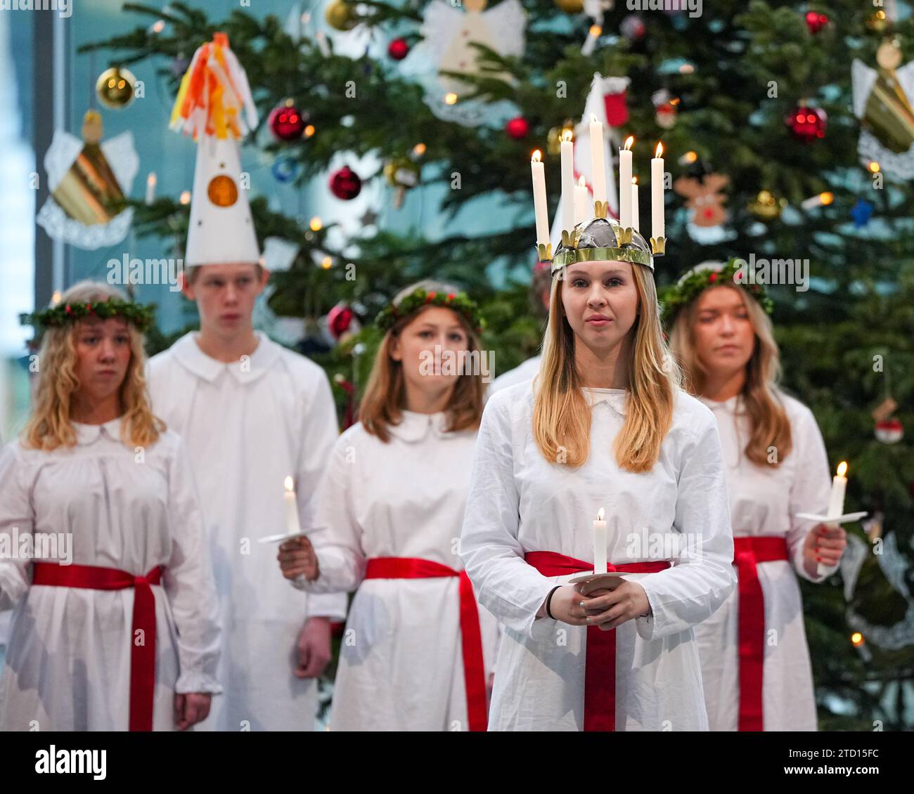 15 December 2023, Berlin: The Lucia Choir from the Stockholm Music High ...