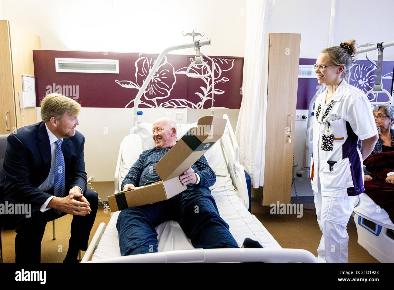 UTRECHT - King Willem-Alexander during a working visit to the St ...