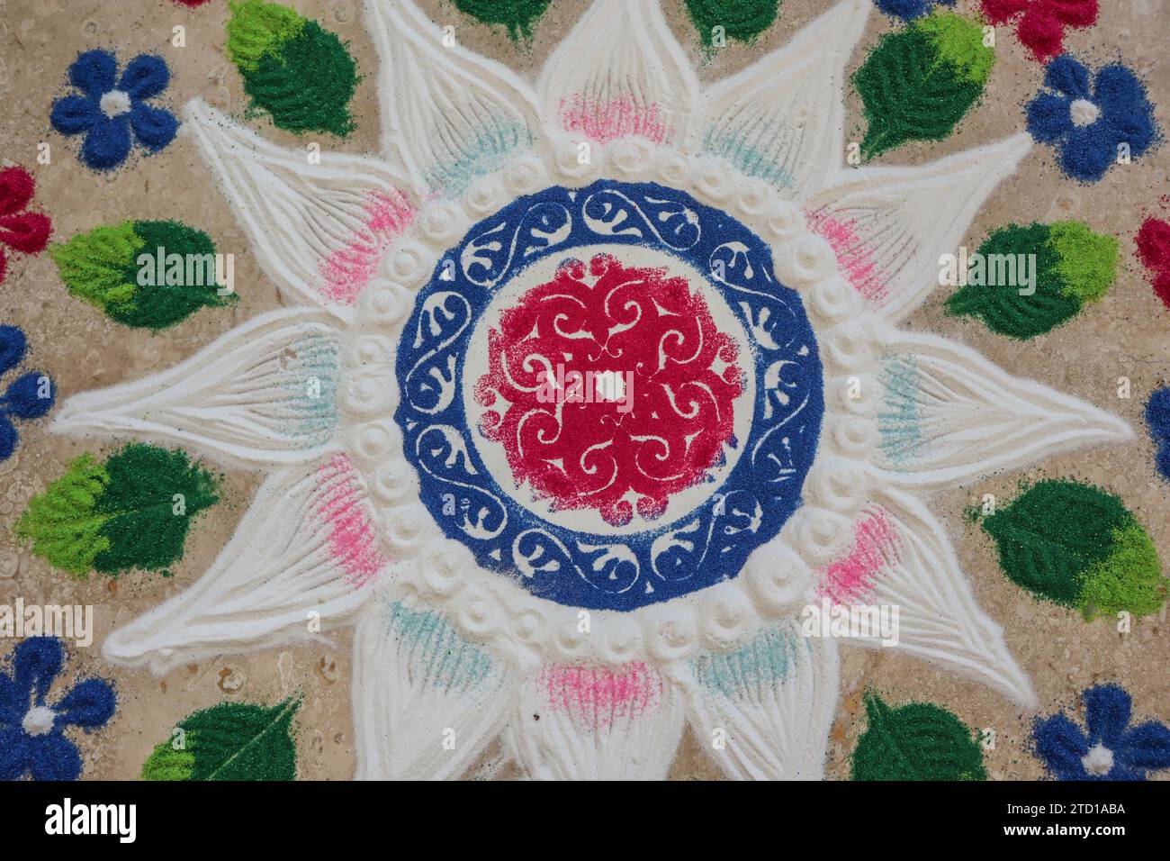 Beautiful white Flower design rangoli. Rangoli making patterns. Rangoli ...