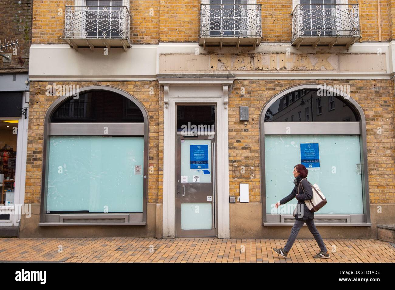 Uk banks logos hi-res stock photography and images - Alamy