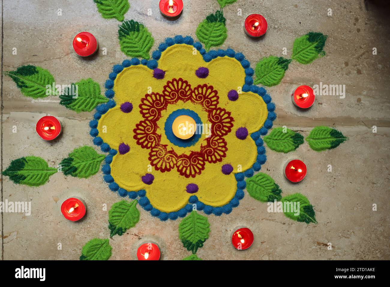 Beautiful white Flower design rangoli. Rangoli making patterns. Rangoli ...