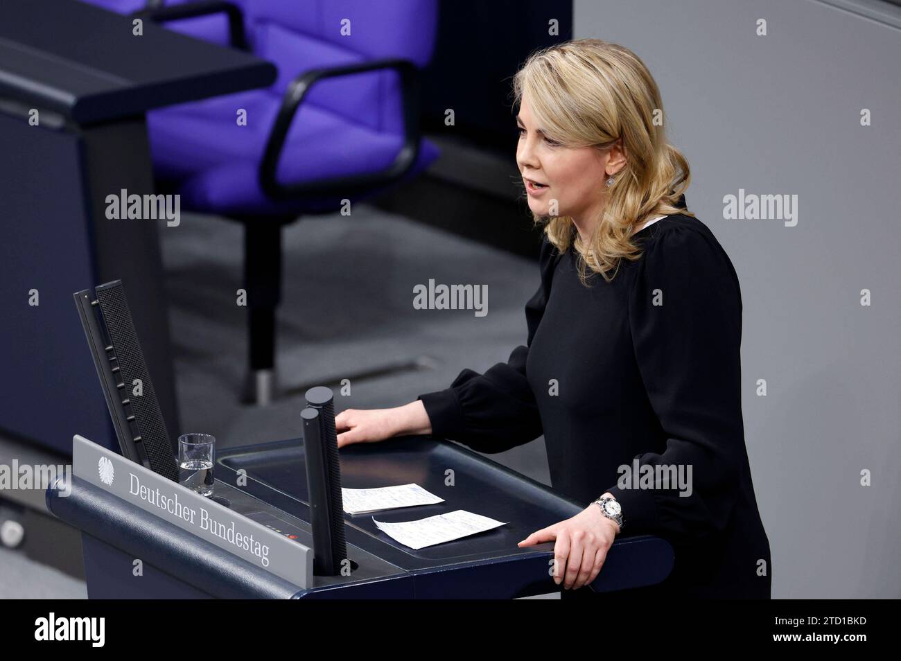 Linda Teuteberg in der 144. Sitzung des Deutschen Bundestages im ...