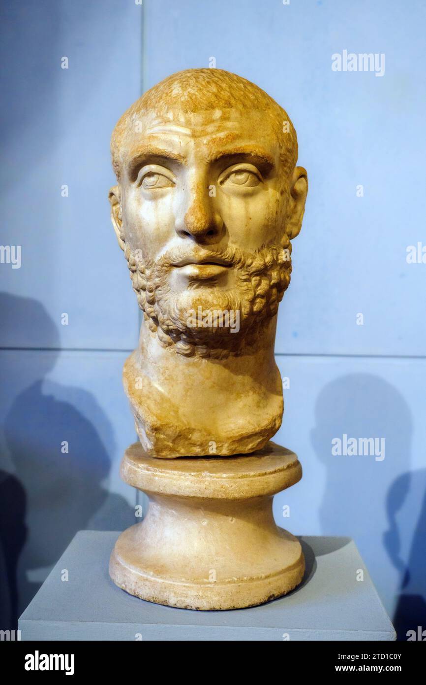 Portrait of Carinus (AD 282 - 285). Marble from Luni - Museo Centrale ...