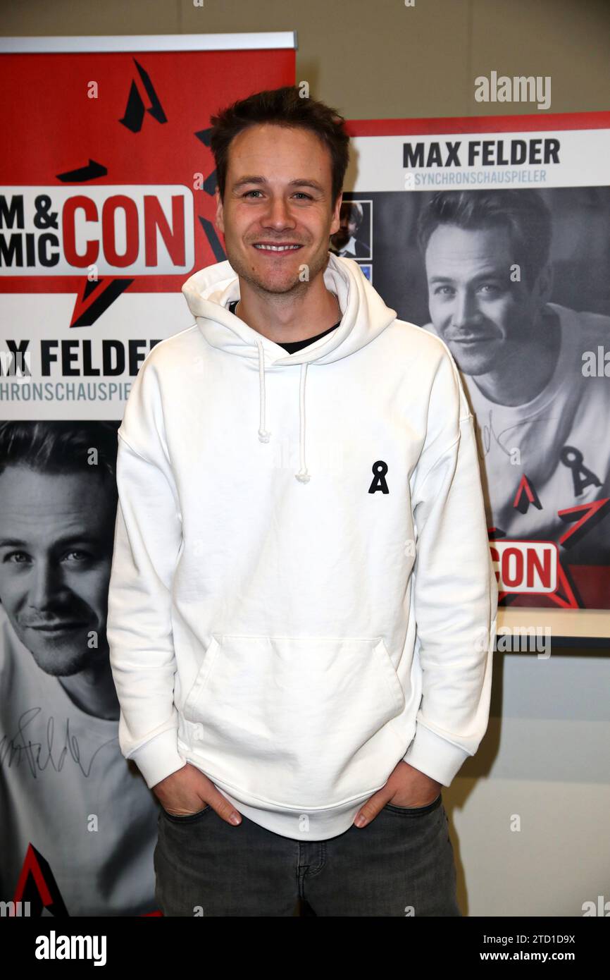 Ron weasley hi-res stock photography and images - Alamy