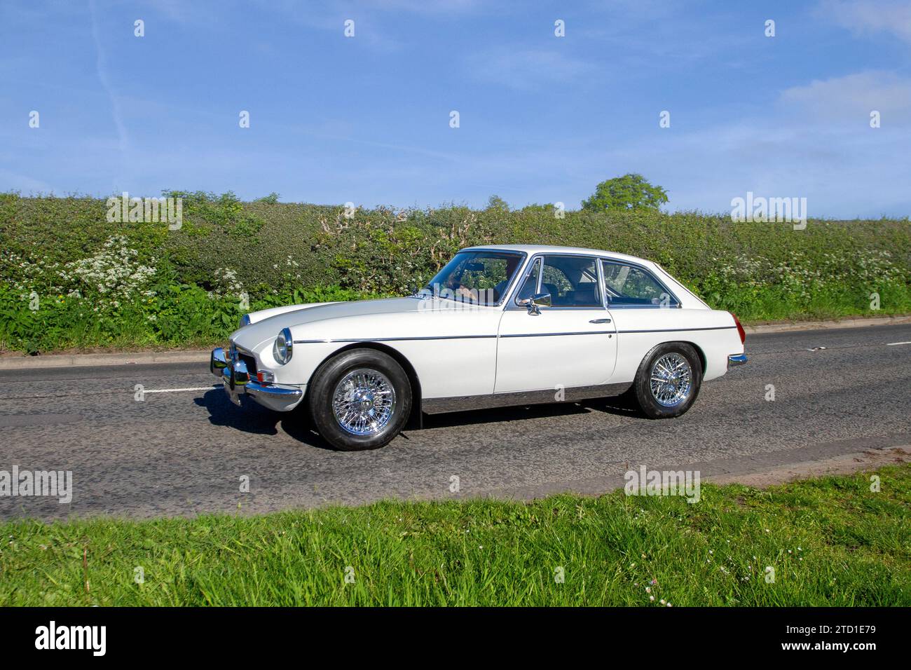 Mg car 1970s hi-res stock photography and images - Alamy