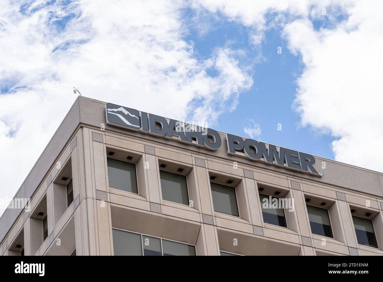 Power company hq hi-res stock photography and images - Alamy