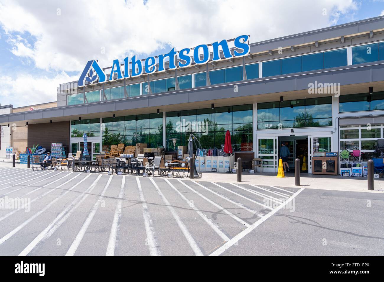 Albertsons exterior hi-res stock photography and images - Alamy