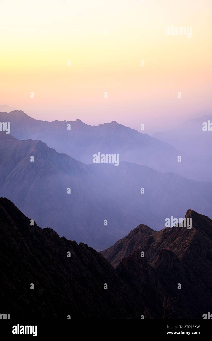 Discover the beauty of Saudi Arabia. Extraordinary landscape of the ...