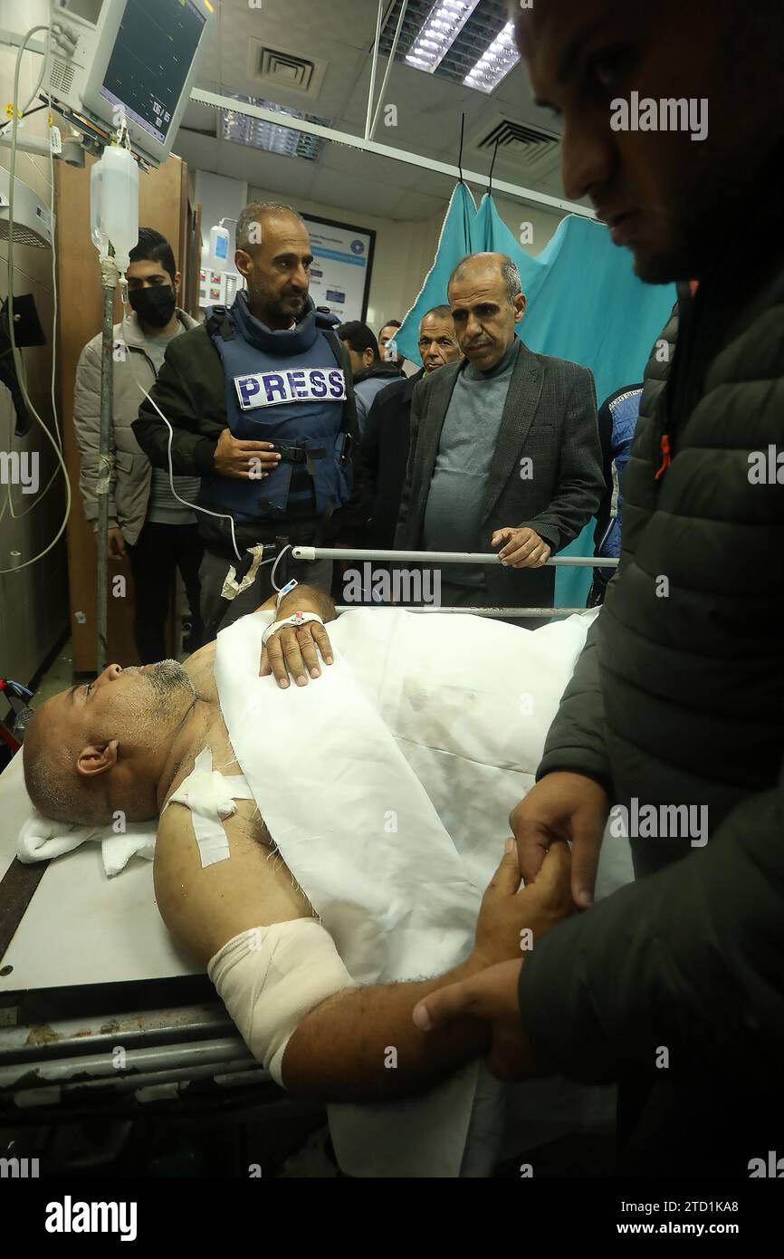 Veteran Al-Jazeera correspondent Wael Al-Dahdouh receives medical care ...