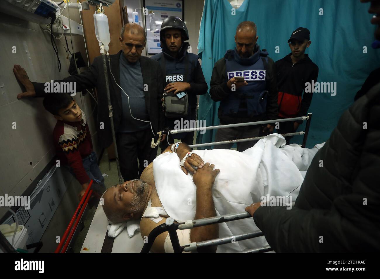 Veteran Al-Jazeera correspondent Wael Al-Dahdouh receives medical care ...