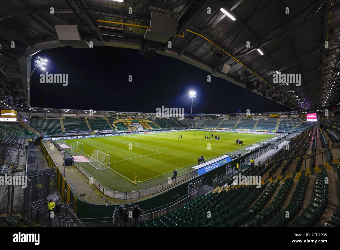 DEN HAAG, 15-12-2023, Bingoal Stadion, Football, Dutch Keuken Kampioen ...
