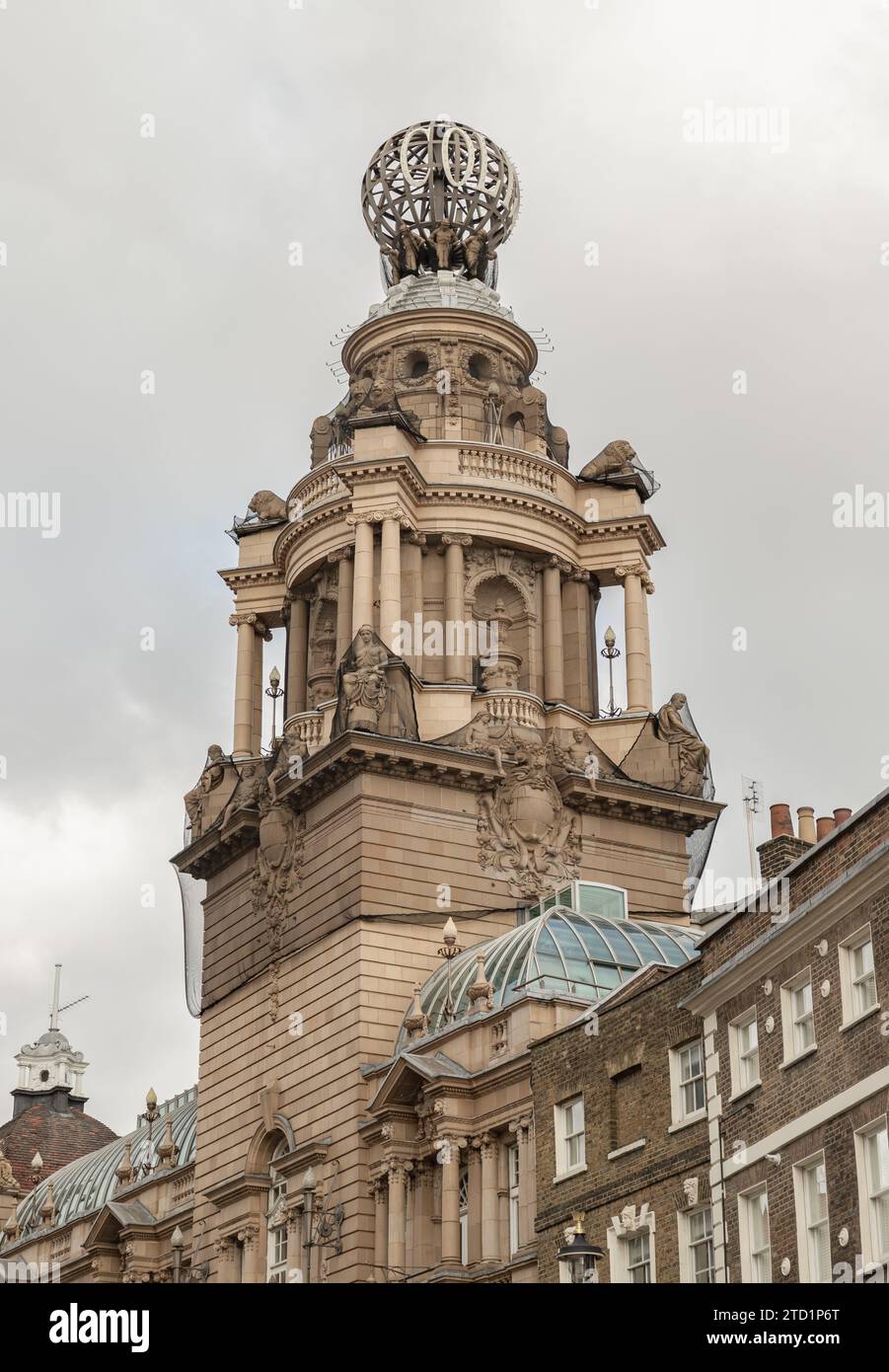 Rotating globe hi-res stock photography and images - Alamy