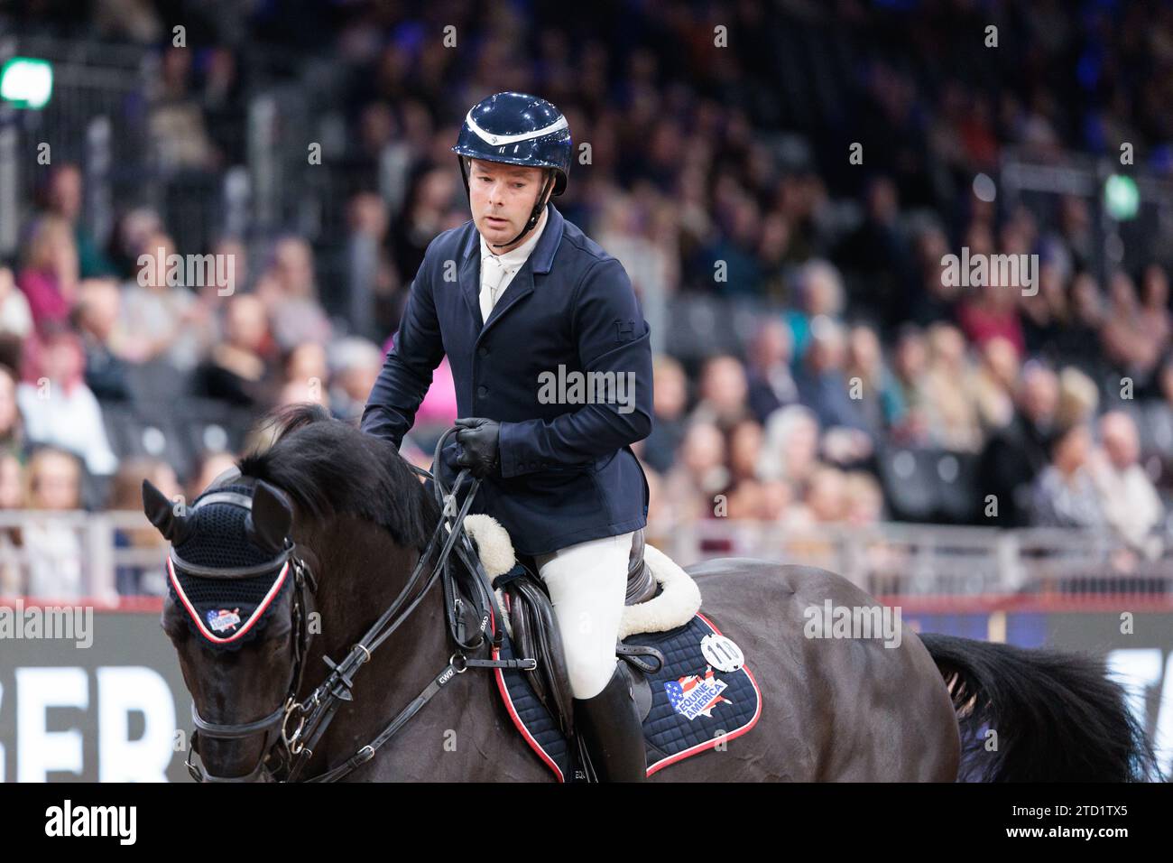 London, UK. 15th Dec 2023. Robert Whitaker of Great Britain with ...