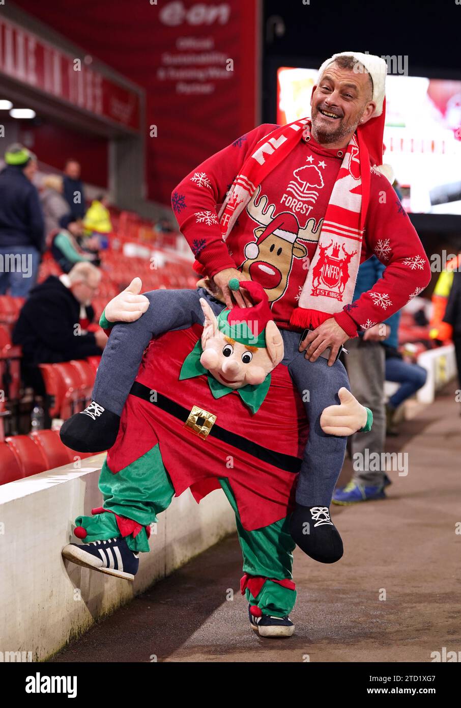 Nottingham Forest fan Lee English in fancy dress ahead of the Premier ...